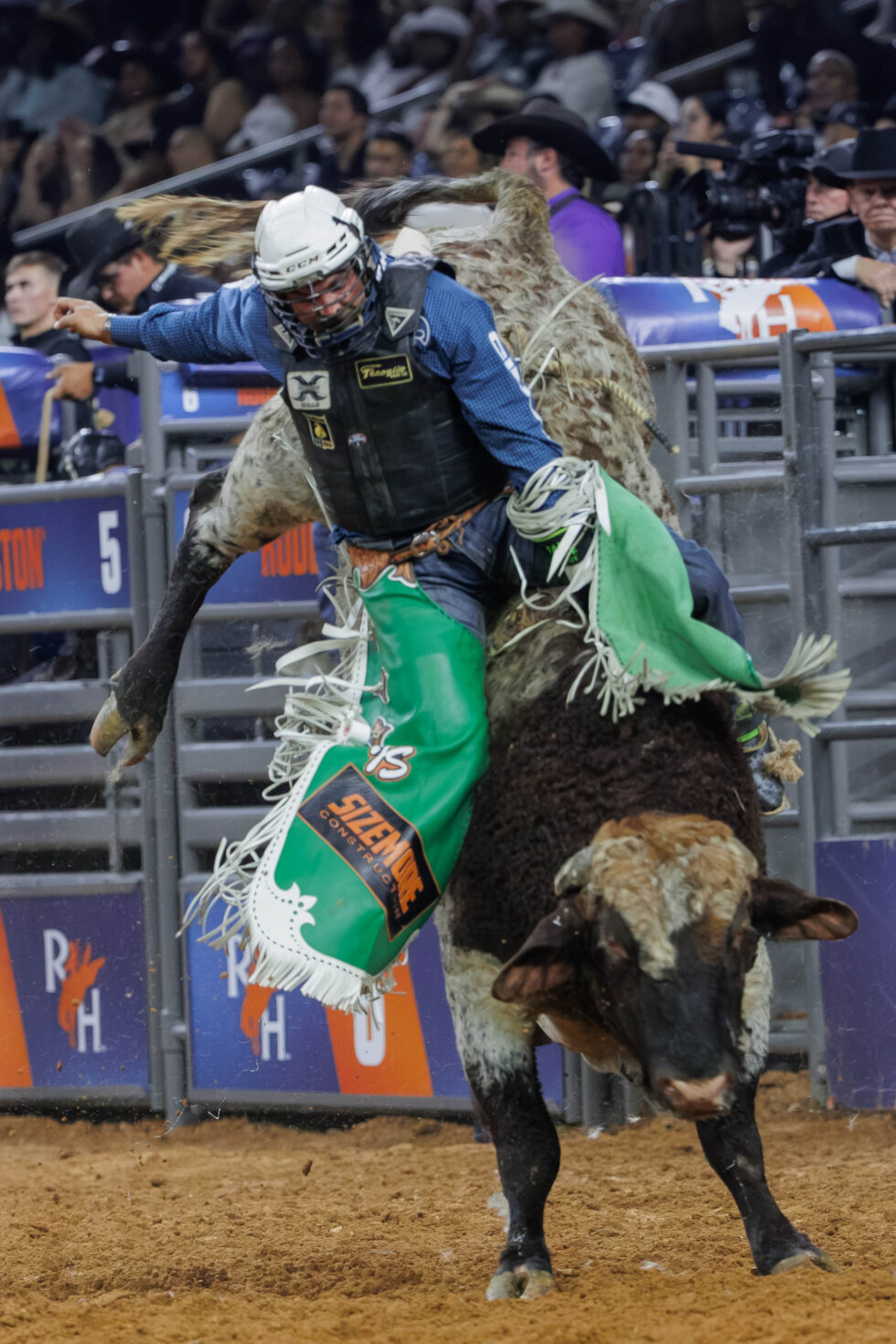 Advancements | Bull Riding | Houston Livestock Show and Rodeo